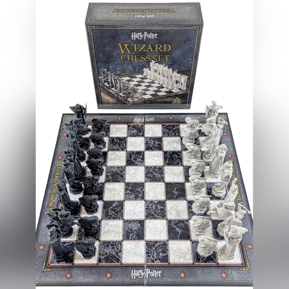 Warner Bros. | Games | Harry Potter Wizard Chess Set By The Noble ...